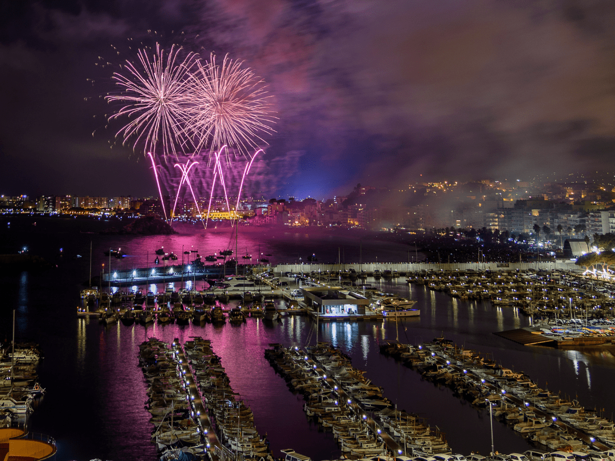 Experience a magical moment at the Blanes Fireworks 2023.